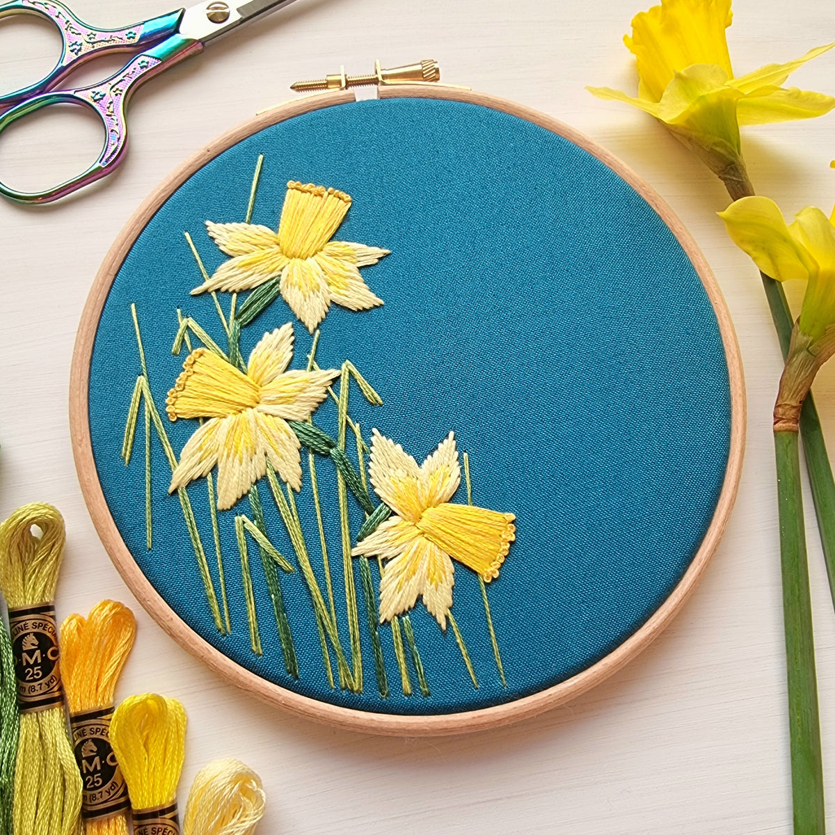 Daffodils ~ PDF Embroidery Pattern – Natalie Gaynor Designs